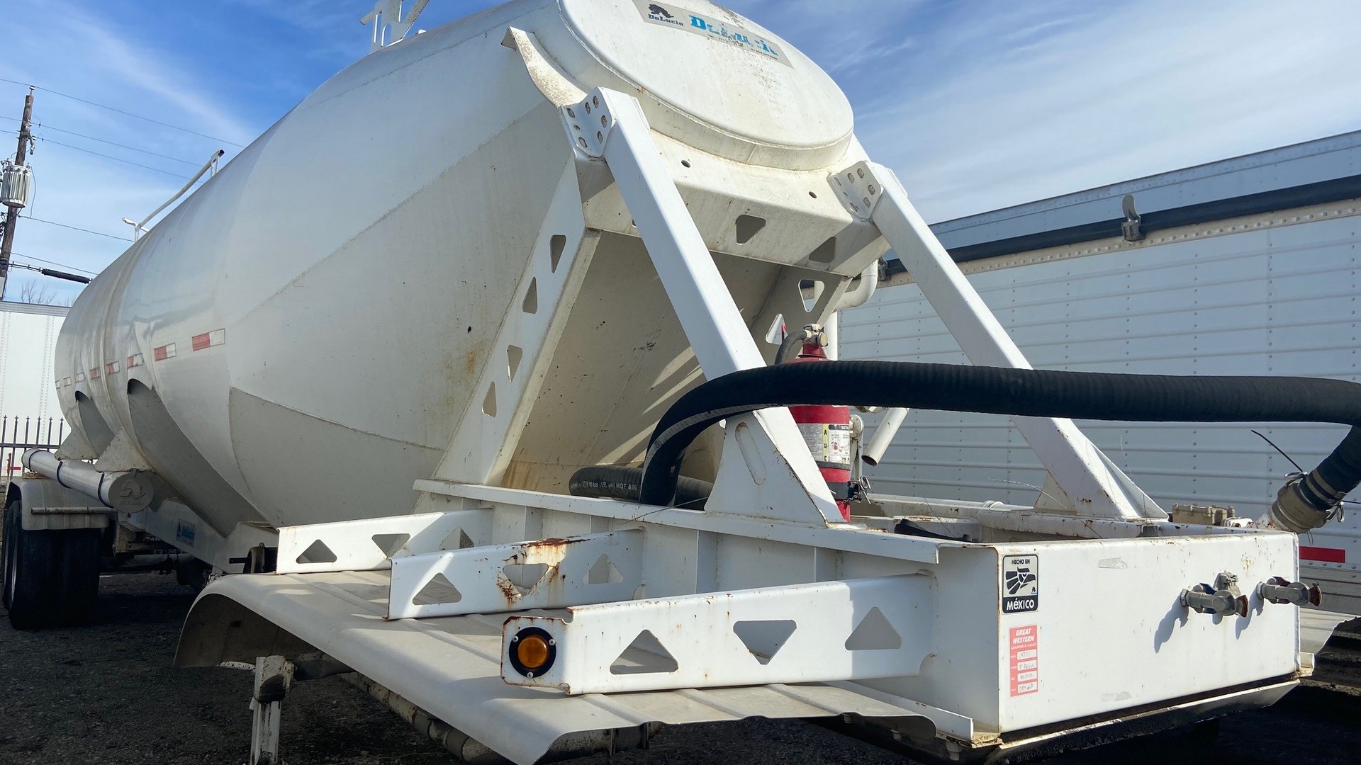 2015 DeLucio Tank Trailer 14277 - New & Used Semi Trailers for Sale & Lease