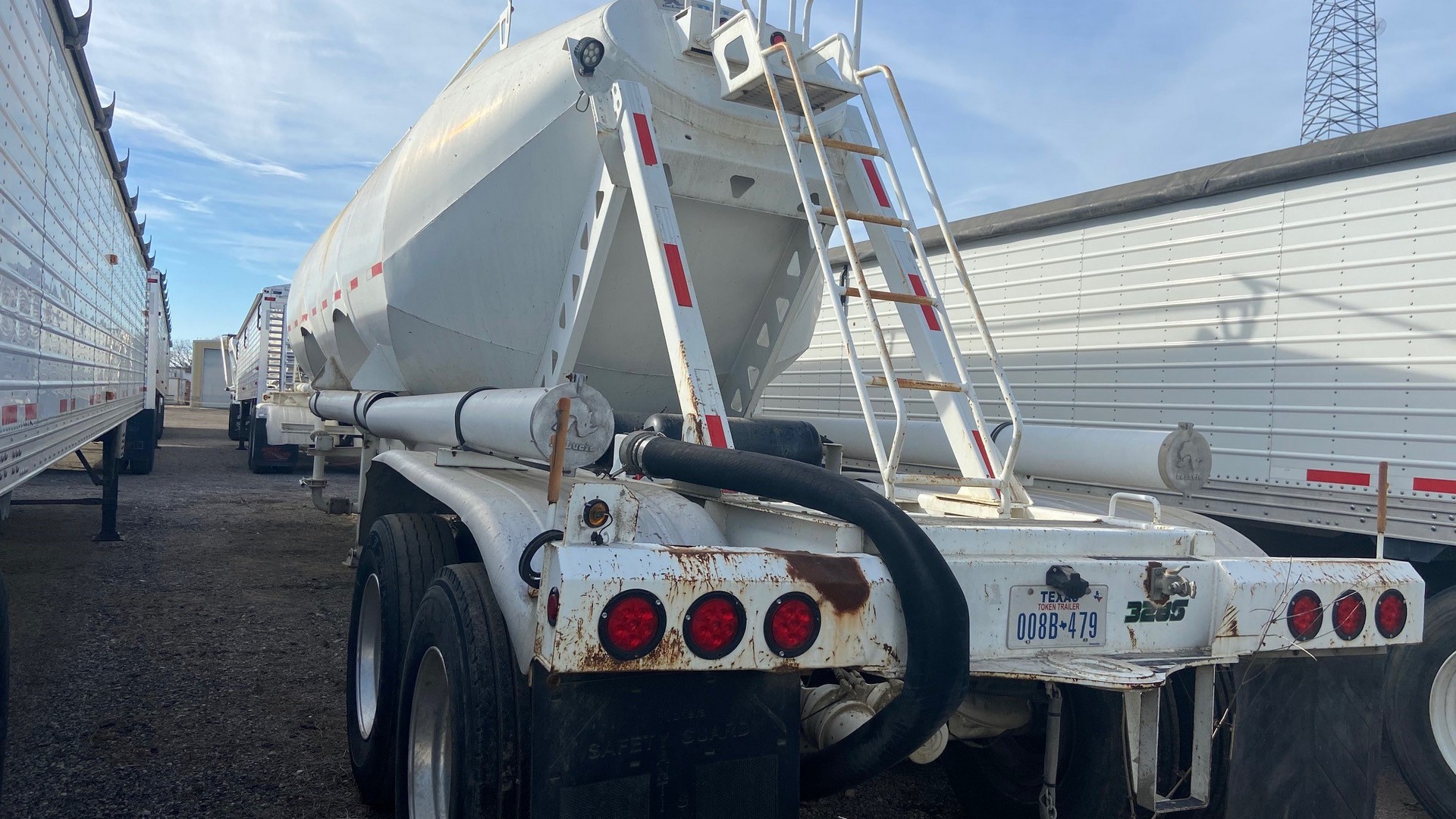 2015 DeLucio Tank Trailer 14277 - New & Used Semi Trailers for Sale & Lease