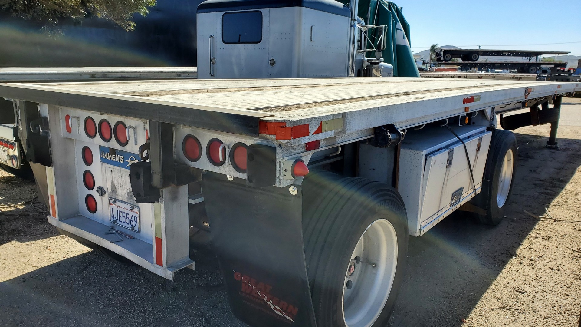 1984.0 RAVENS Flatbed 16225 - New & Used Semi Trailers for Sale & Lease