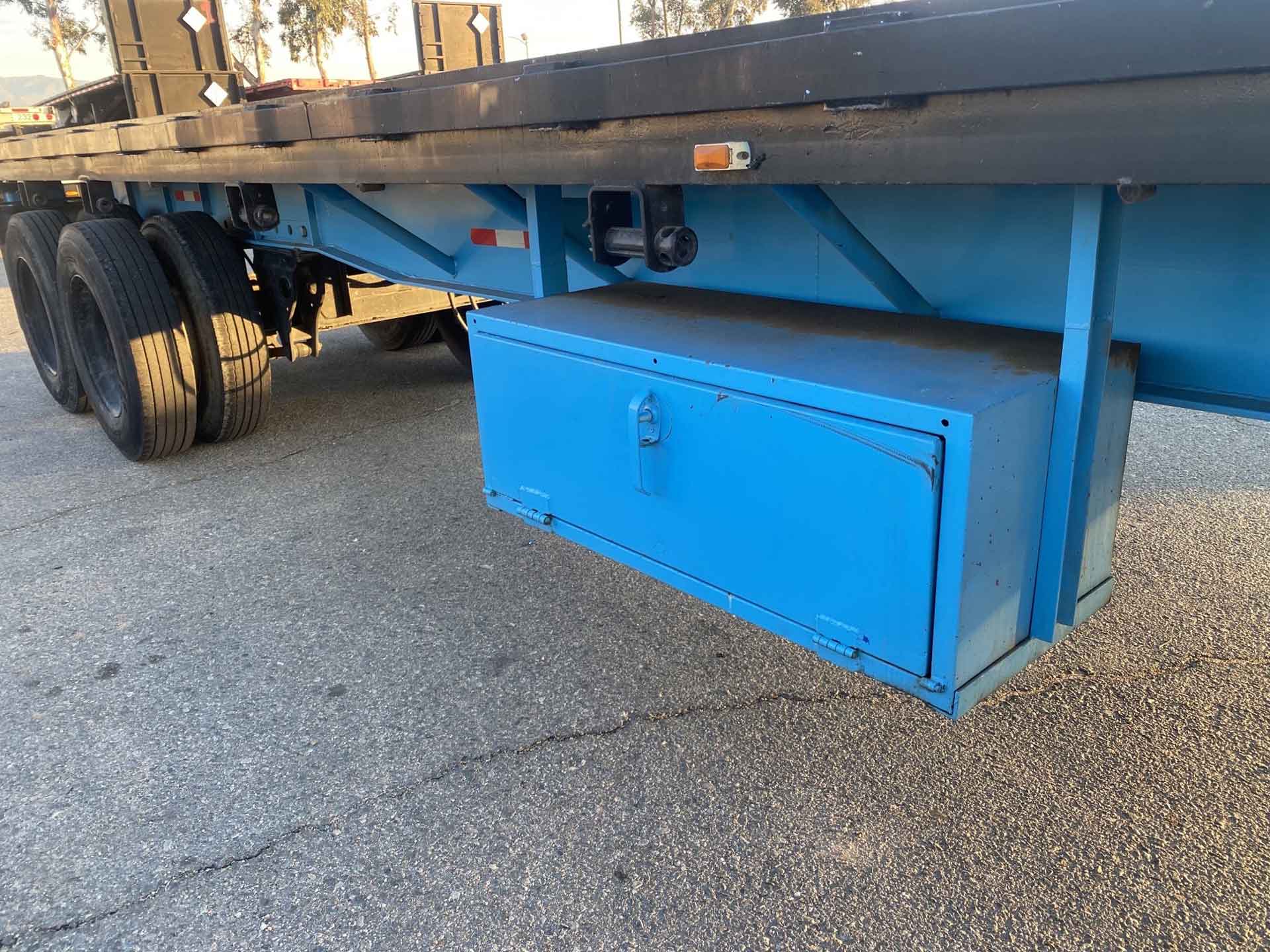 1986.0 HOBBS Flatbed 18938 - New & Used Semi Trailers for Sale & Lease