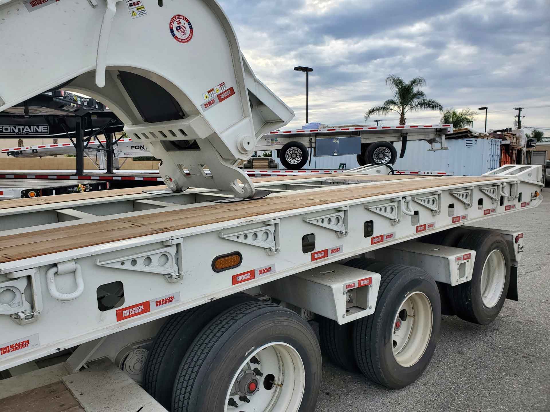 2022 Kalyn Lowboy 19005 - New & Used Semi Trailers for Sale & Lease