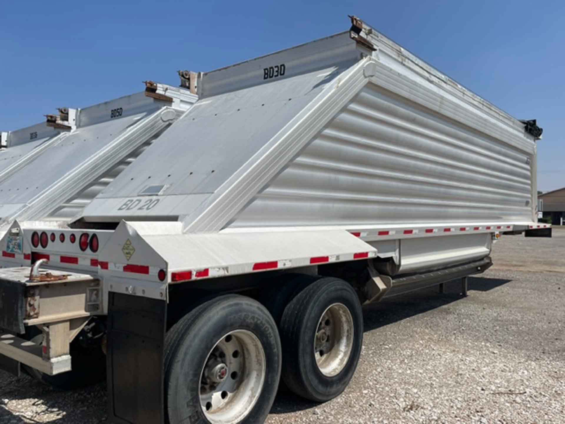 2013 Travis Bottom Dump 23900 - New & Used Semi Trailers for Sale & Lease