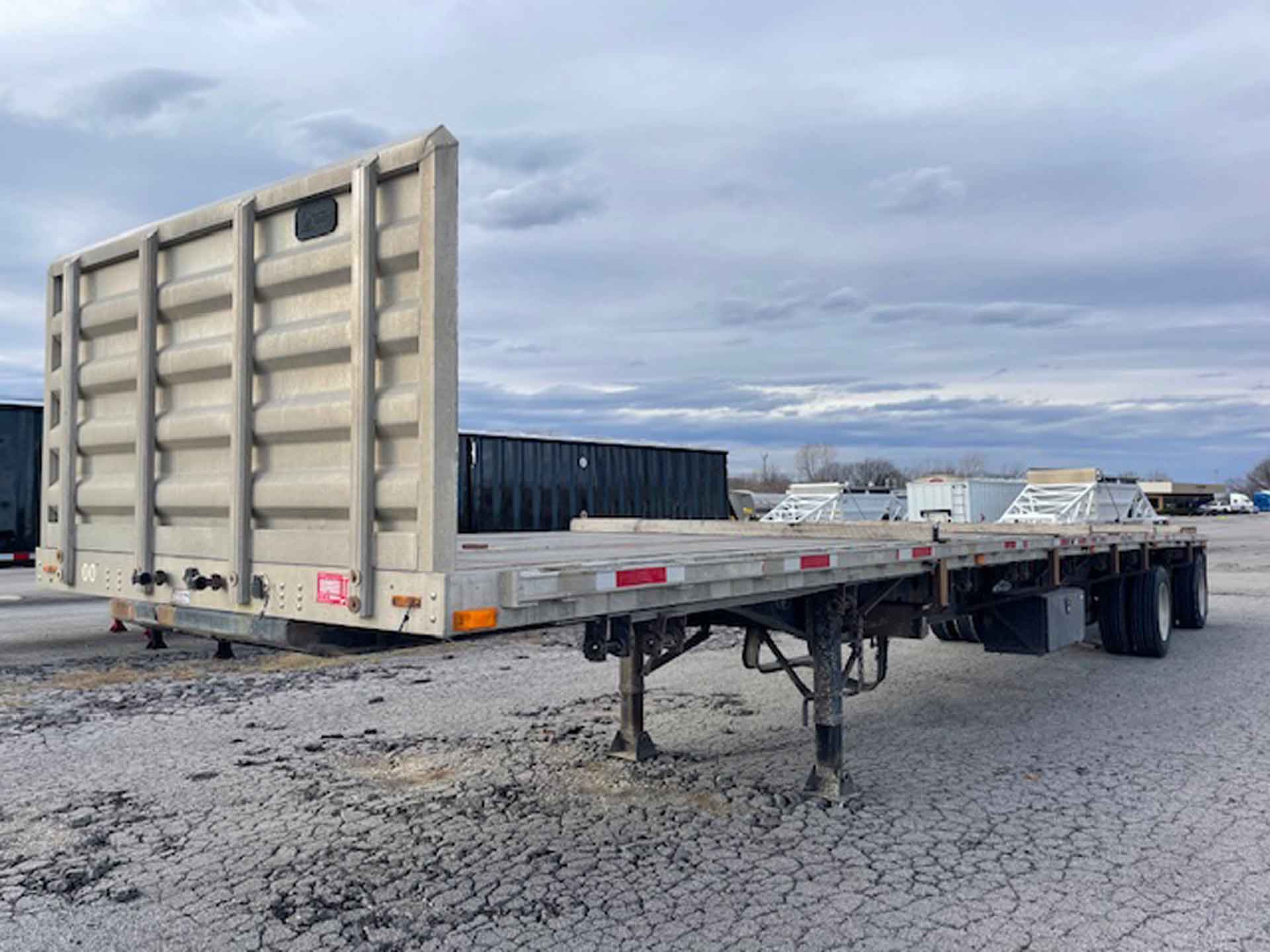 2000 TRANSCRAFT Flatbed 24379 - New & Used Semi Trailers for Sale & Lease