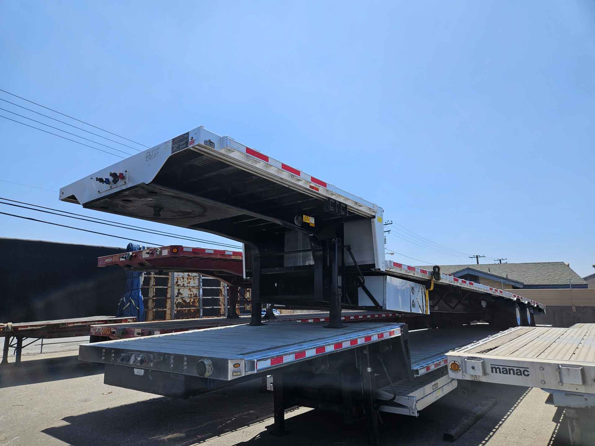 2022 TRANSCRAFT Drop Deck 25011 - New & Used Semi Trailers for Sale & Lease