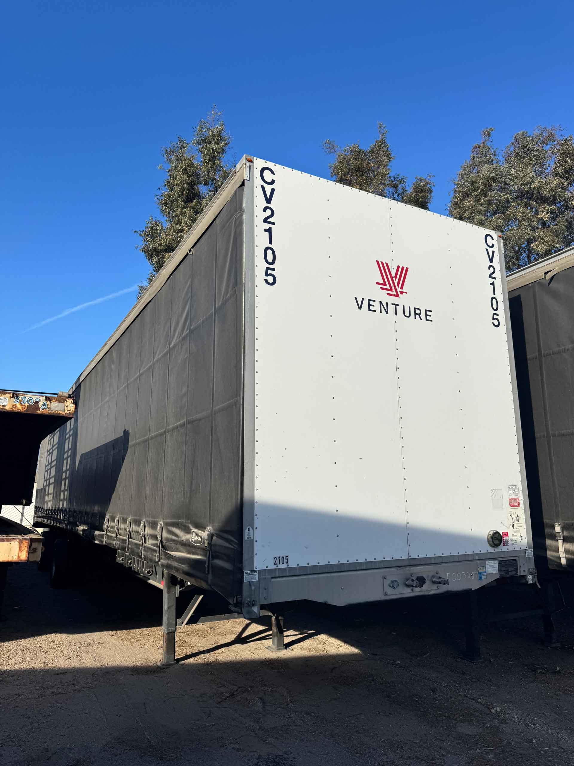 Curtain Van Trailers for Sale - New & Used Semi Trailers for Sale & Lease