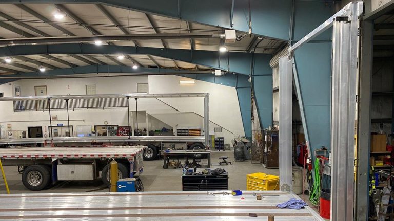 Curtain Van Trailer Installation - New & Used Semi Trailers for Sale ...